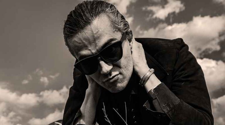 THEO NT: Ακούστε το νέο single “Wobbly Wheel”